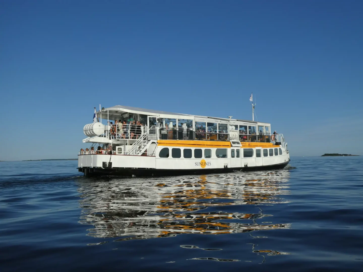 Mikä on bilelaiva ja miten se eroaa muista juhla-aluksista? | SunLines